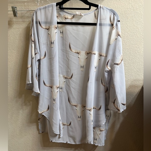 Tops | Bull Print Shaw W Tie Able Front | Poshmark